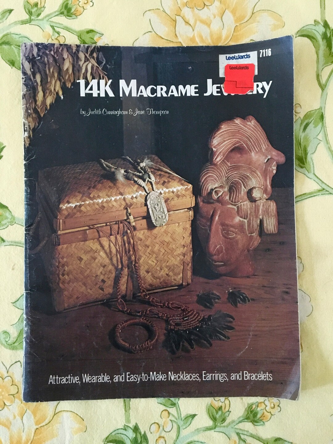 Retro Macrame Book, 14k Macrame Jewelry, 1976, Craft Book, Fun Projects ...