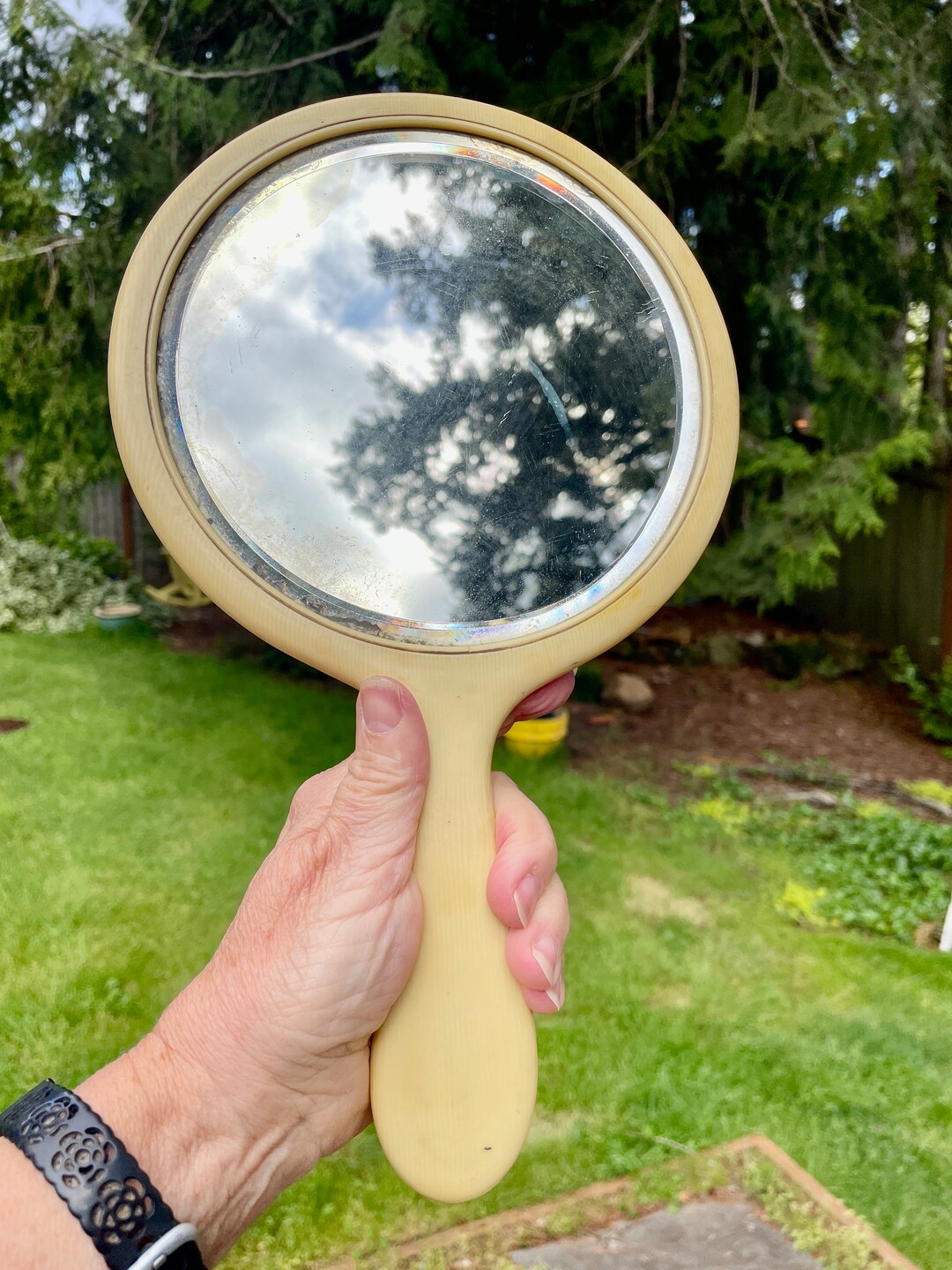 1950s Yellow Bakelite Hand Mirror: Retro Vanity Decor - Etsy