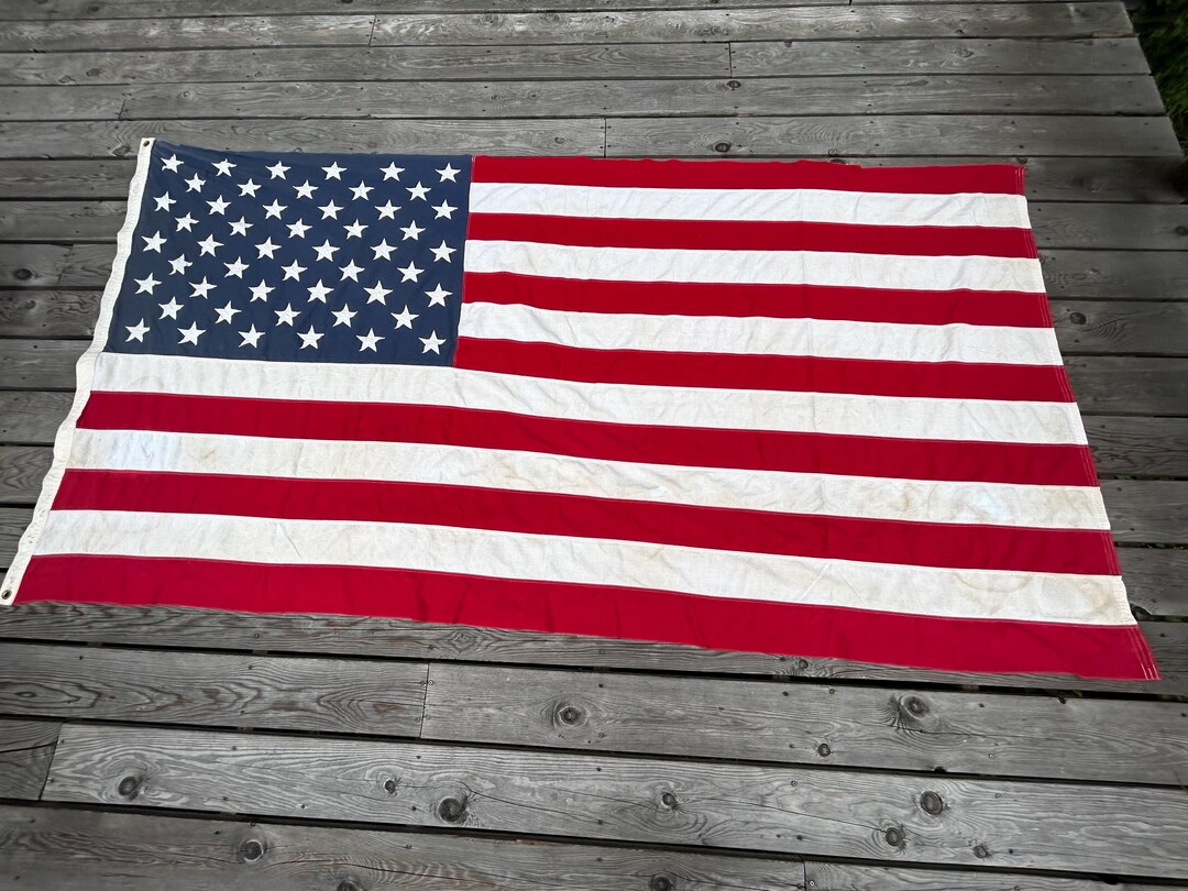Giant USA Flag - Valley Forge Flag Co - 5 X 9 Feet Cotton Bunting ...