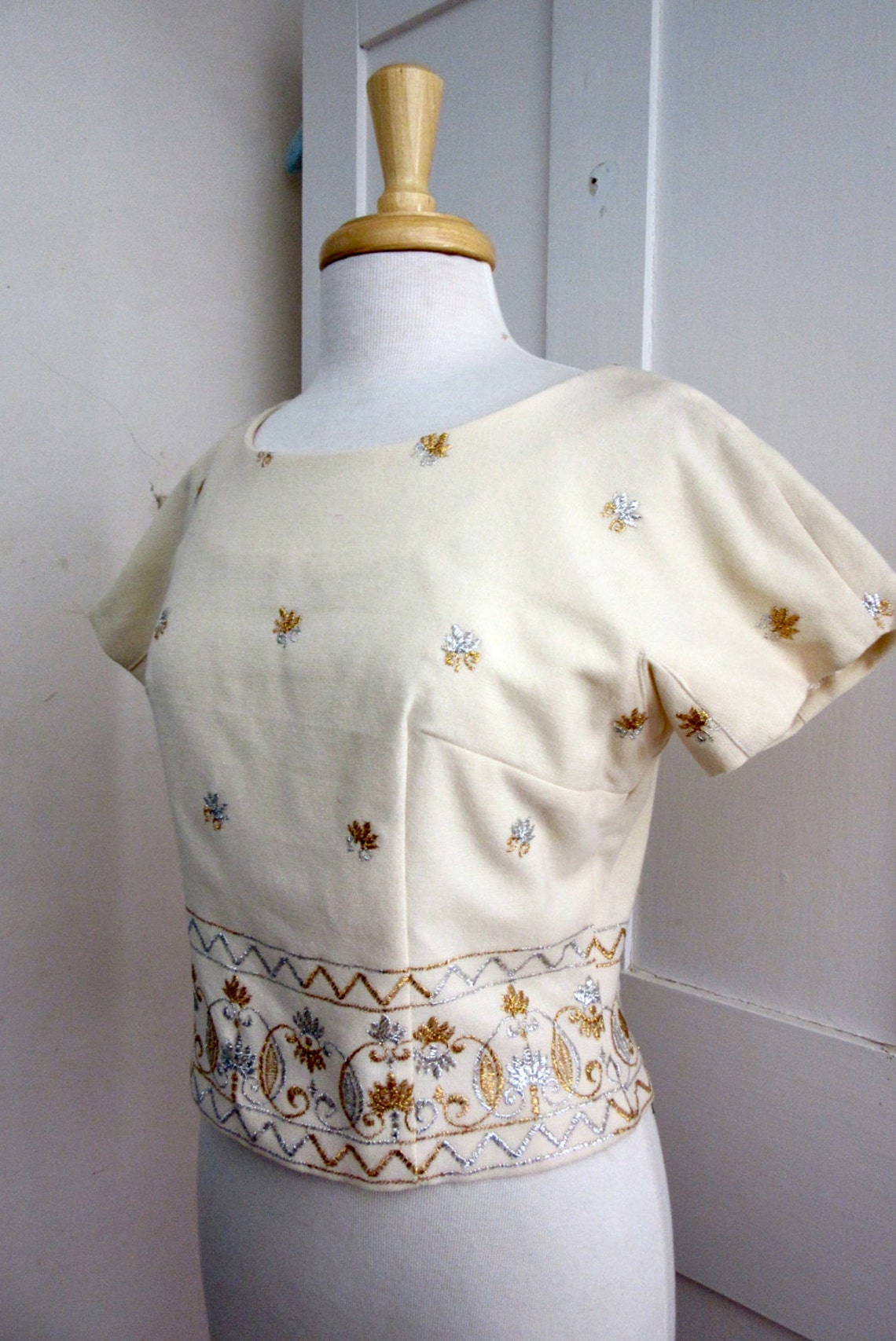 60s White Wool Top - Gold and Silver Threads - Short Sleeves - Vintage ...