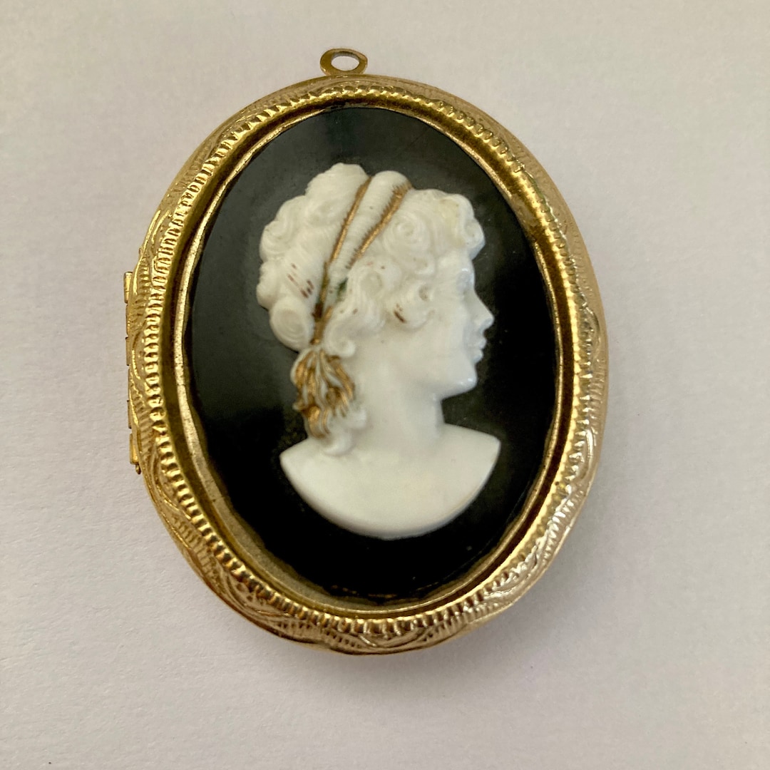 Cameo Locket Pendant White Cameo on Black Opens Holds 2 Photos Gold ...