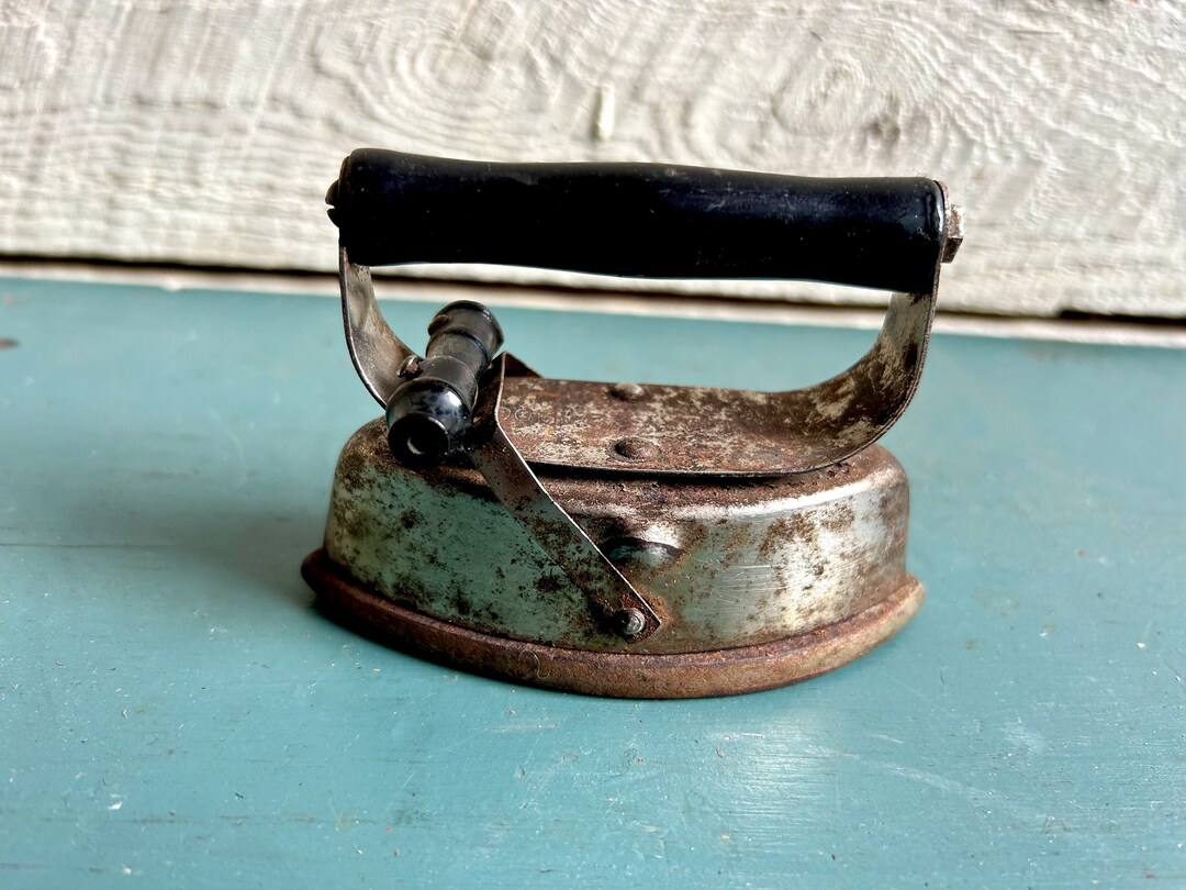 Victorian Small Clothes Iron - Farmhouse Decor - Doorstop - Paperweight ...