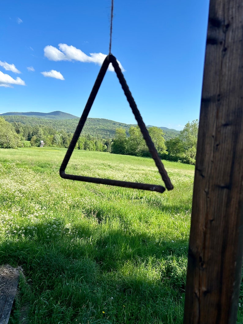 Rebar Dinner Triangle Bell Hand Forged Iron Loud Sound Large Distressed ...