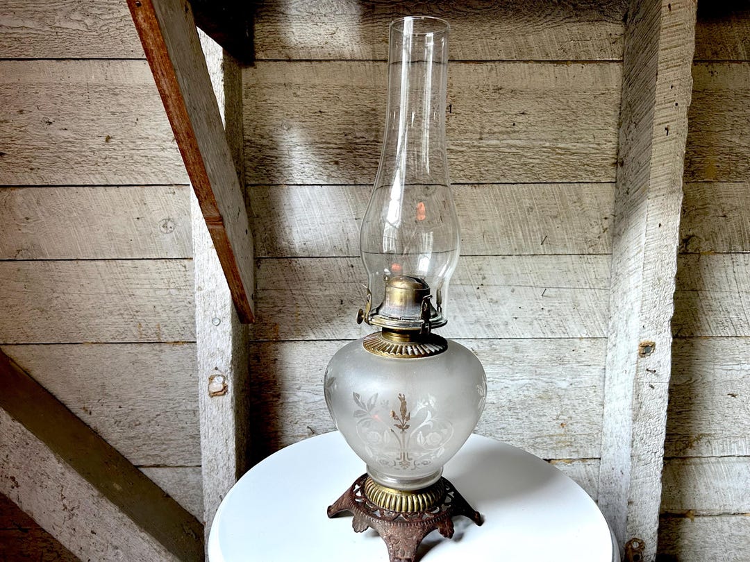 Victorian Frosted Etched Glass Antique Oil Lamp - Ornate Metal Base ...