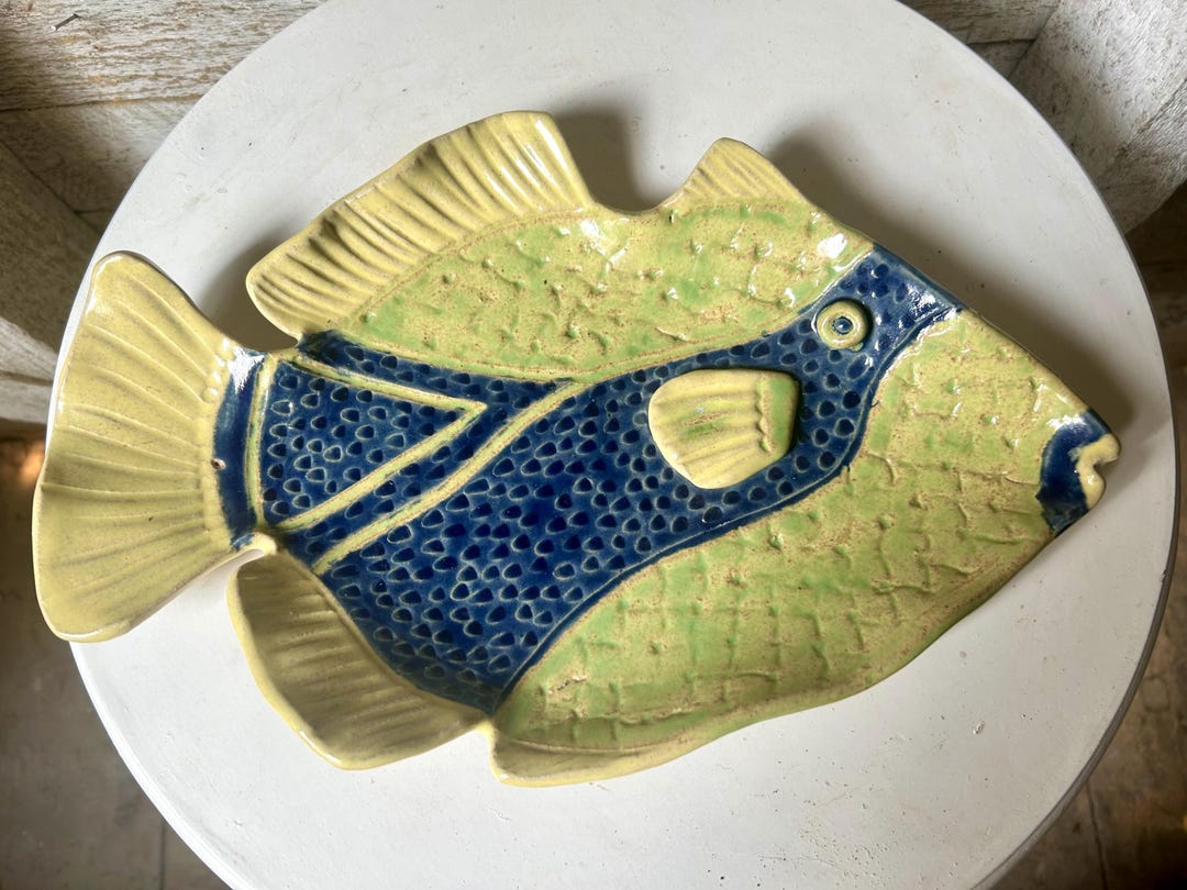 Huma Huma Stoneware Art Fish Platter Carved Fish Glazed Design Hand ...