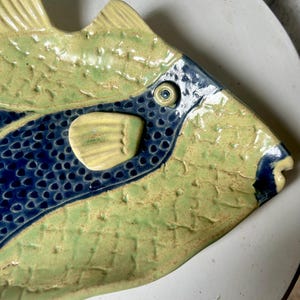 Huma Huma Stoneware Art Fish Platter Carved Fish Glazed Design Hand ...