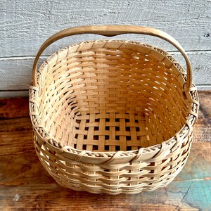Split Wood Handmade Basket - Farmhouse Market Basket - Bent Wood Handle ...