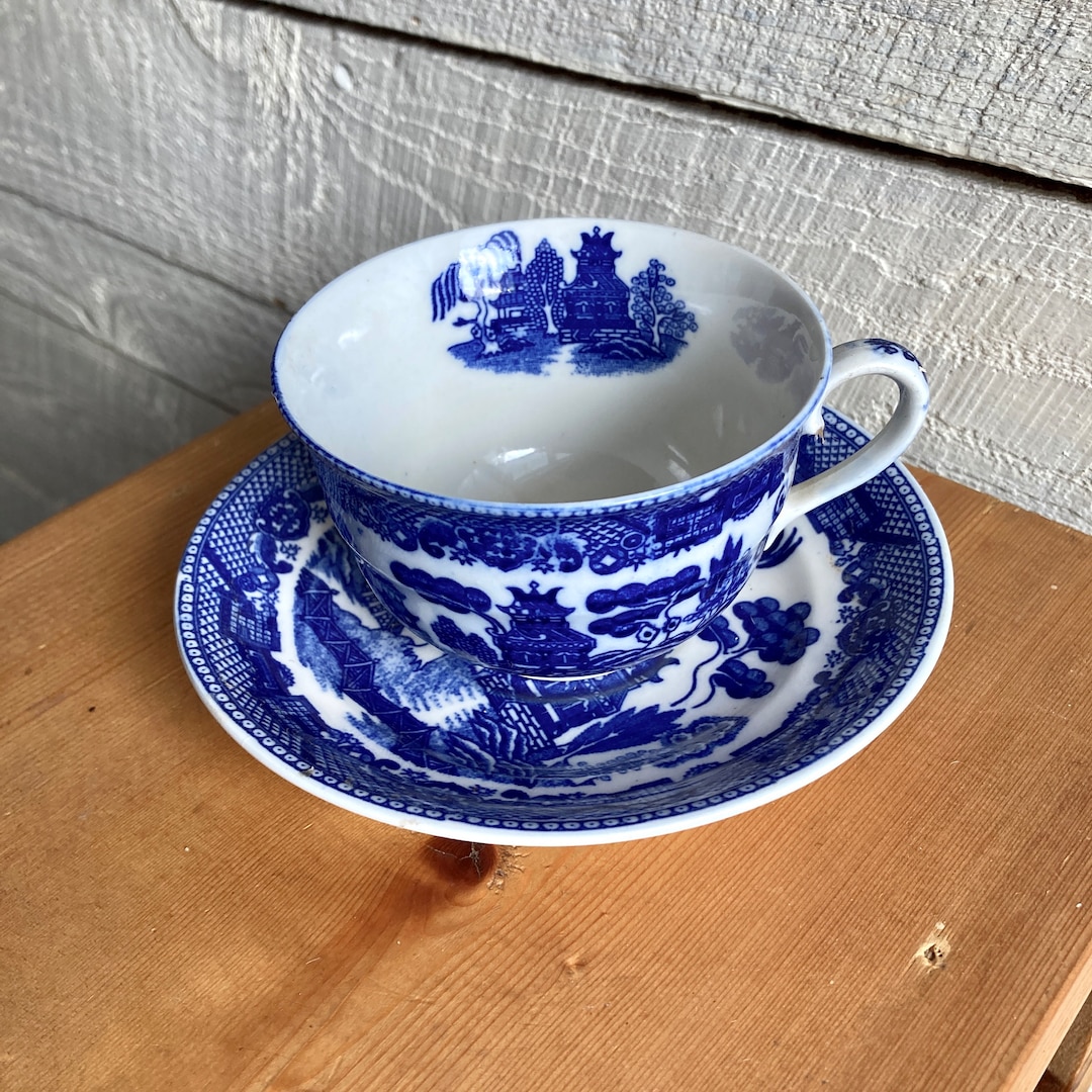 Vintage Blue Willow Teacup and Saucer With Pattern Inside Cup - Etsy