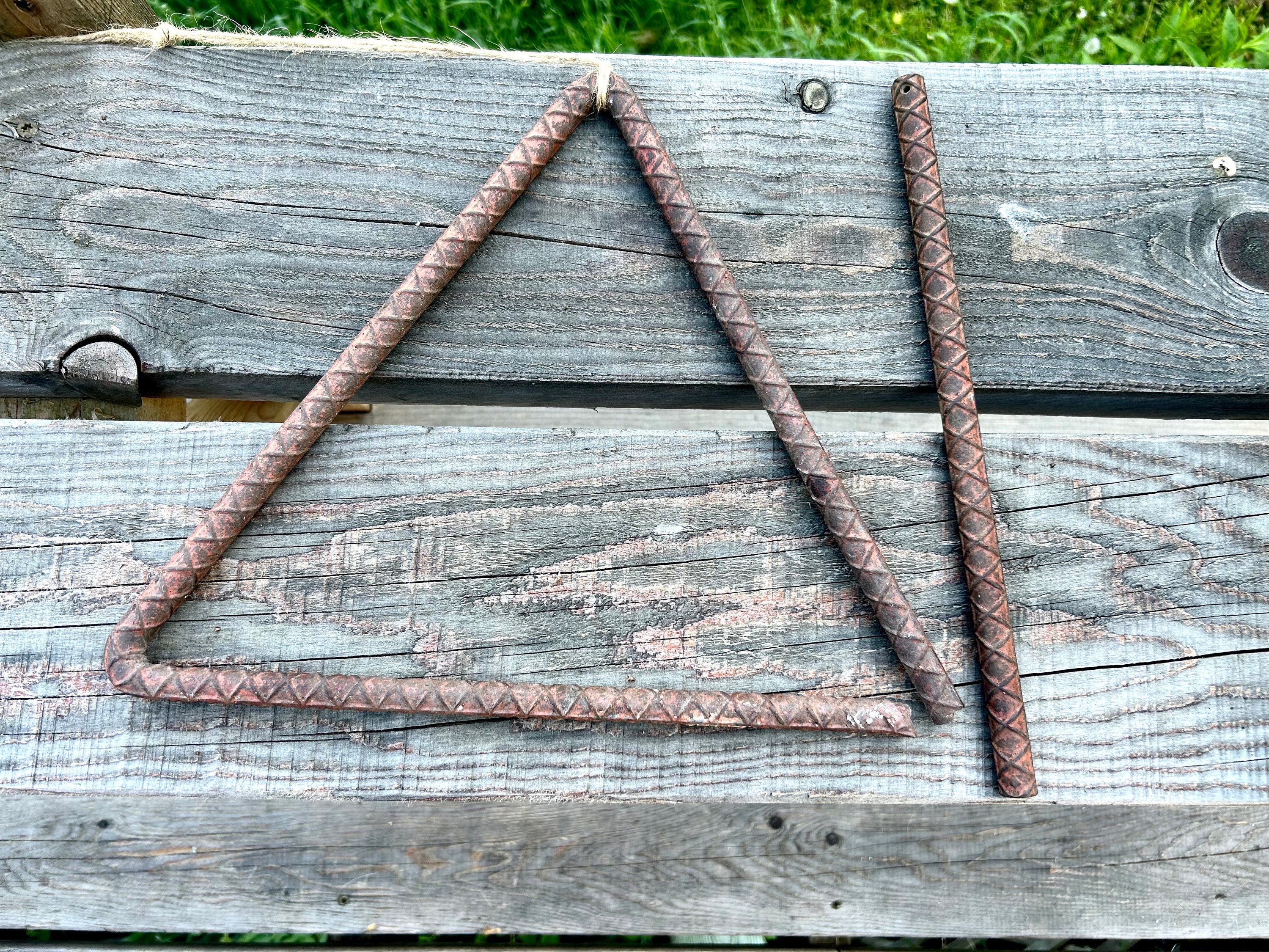 Rebar Dinner Triangle Bell Hand Forged Iron Loud Sound Large Distressed ...