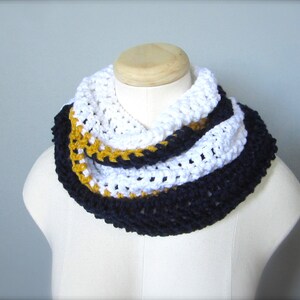 Crochet Buffalo Sabres, St Louis Blues, Michigan, Team Colors Infinity ...