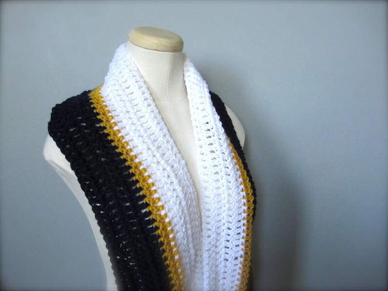 Crochet Buffalo Sabres, St Louis Blues, Michigan, Team Colors Infinity ...