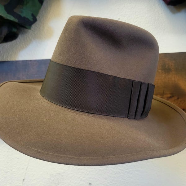 We are hairy fedora - Etsy Canada