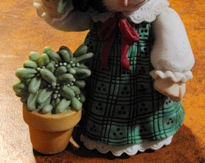Marys Moo Moos Cow Figurine "december Kiss Moo" 1996 Collectible ...