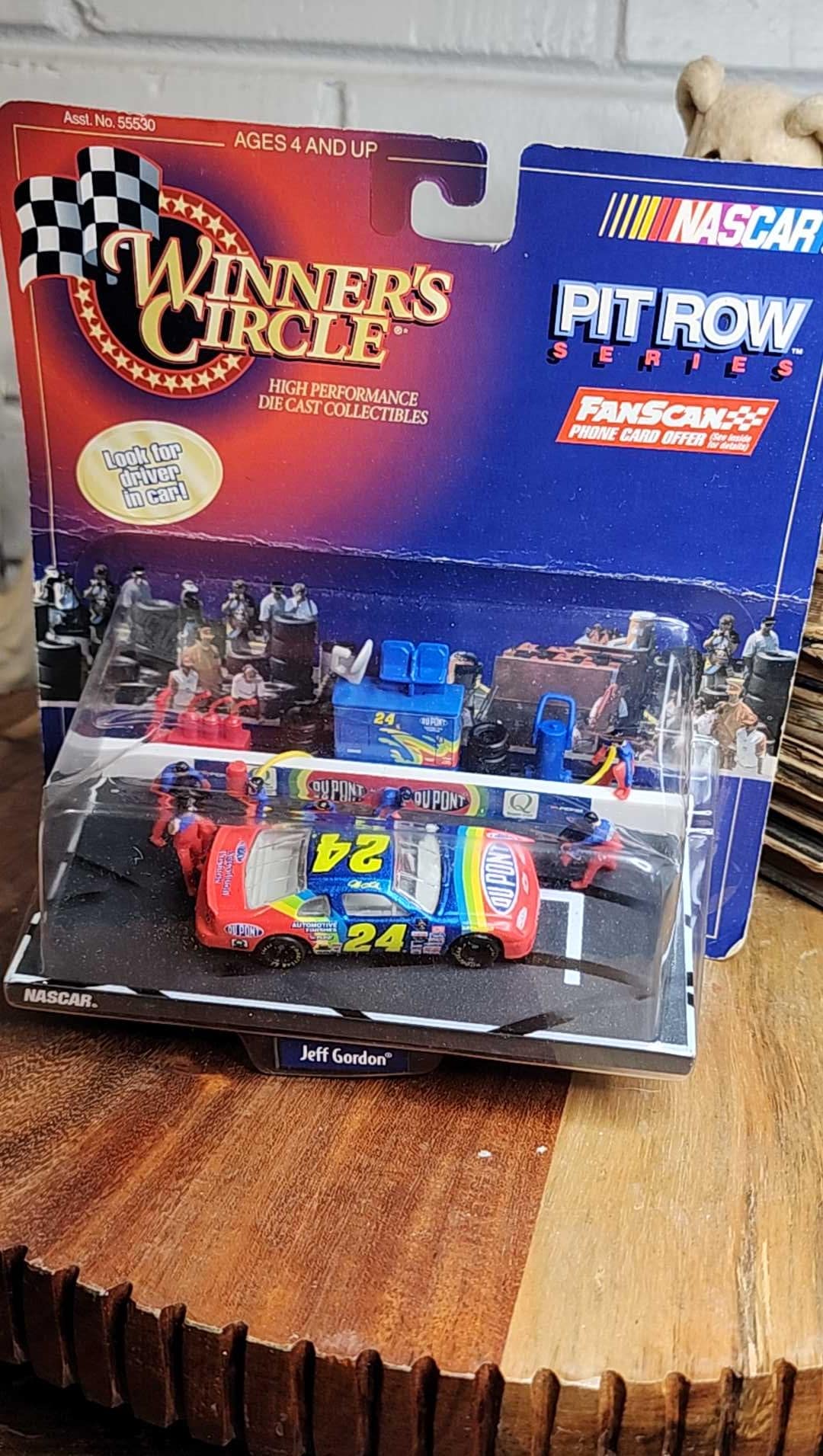 Winner's Circle - NASCAR - Pit Row Series - Jeff Gordon/dupont #24 Pit ...