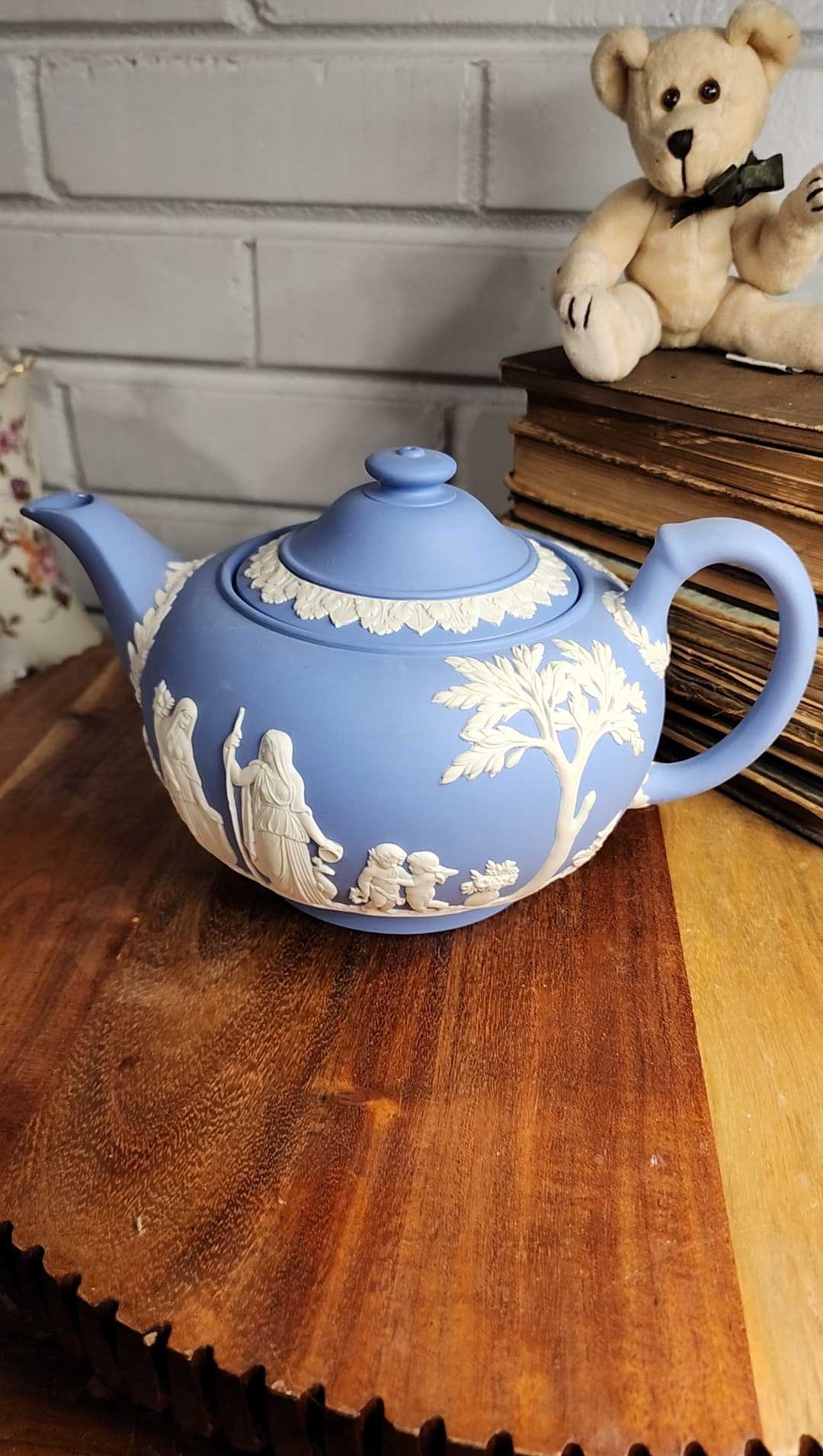 Vintage 1953 Wedgwood Jasperware Pale Blue Teapot. sacrifice Figures - Etsy