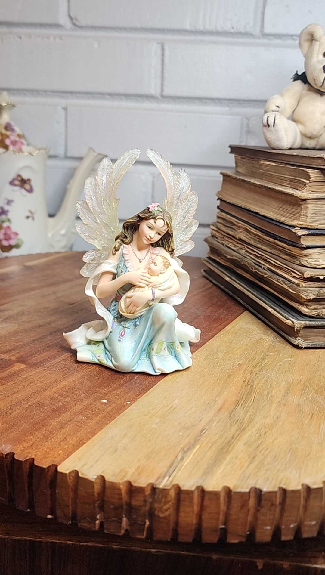Munro Angels Around Us Nurture 2004 Angel Figurine AA902 - Etsy