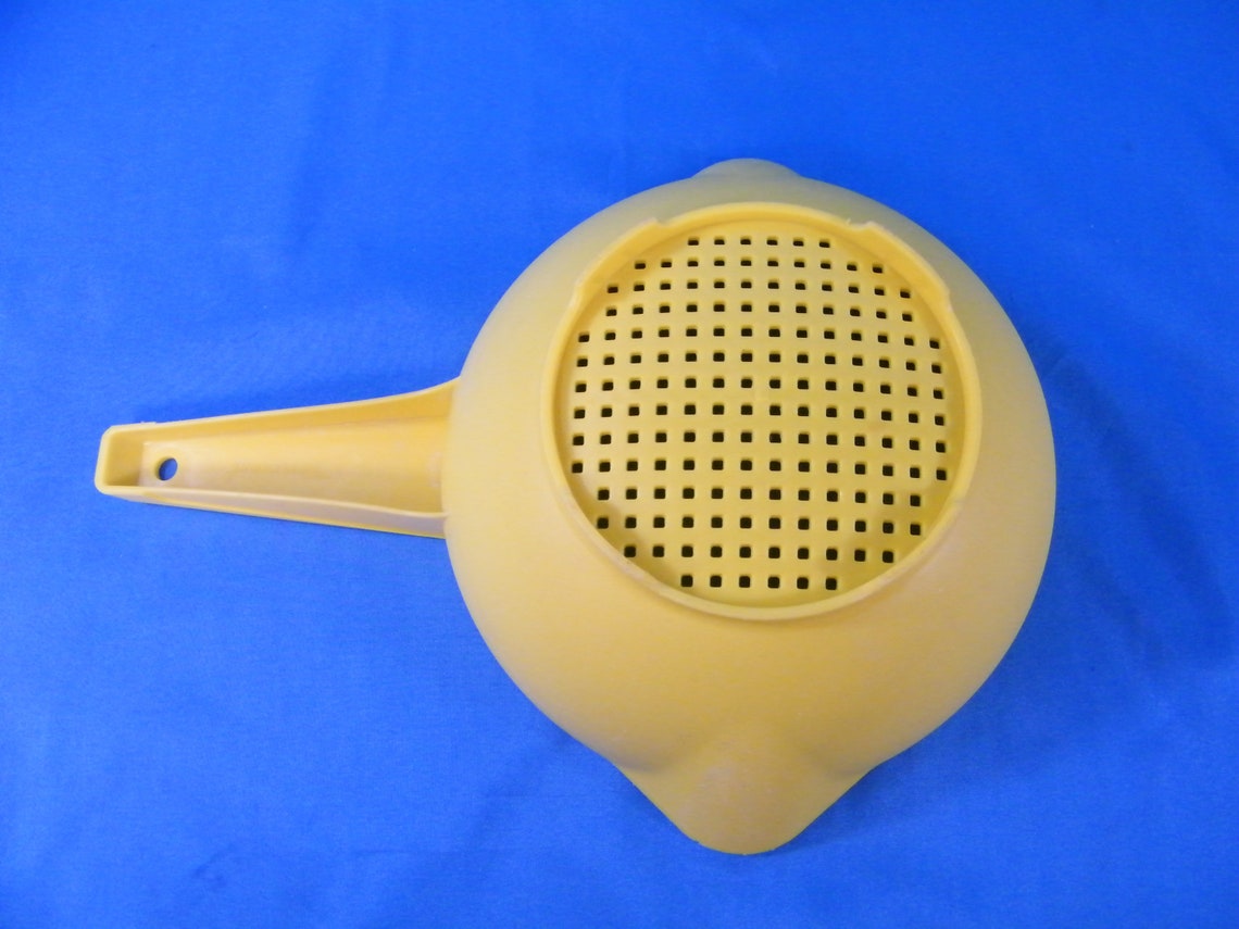 Tupperware Yellow Strainer small 1 Quart 1200 See | Etsy