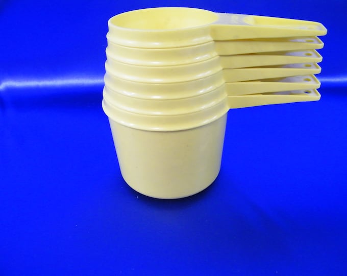 Tupperware Measuring Cups Set of 6 Yellow 1/4 1/3 - Etsy