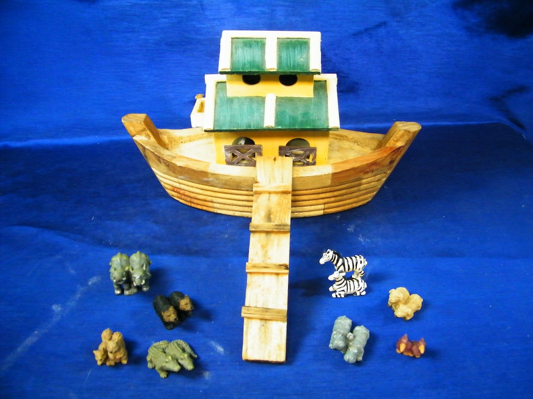 Noah's Ark - Wooden - 7 Pairs of Animals - Ramp - 12" Long by 8" Tall ...
