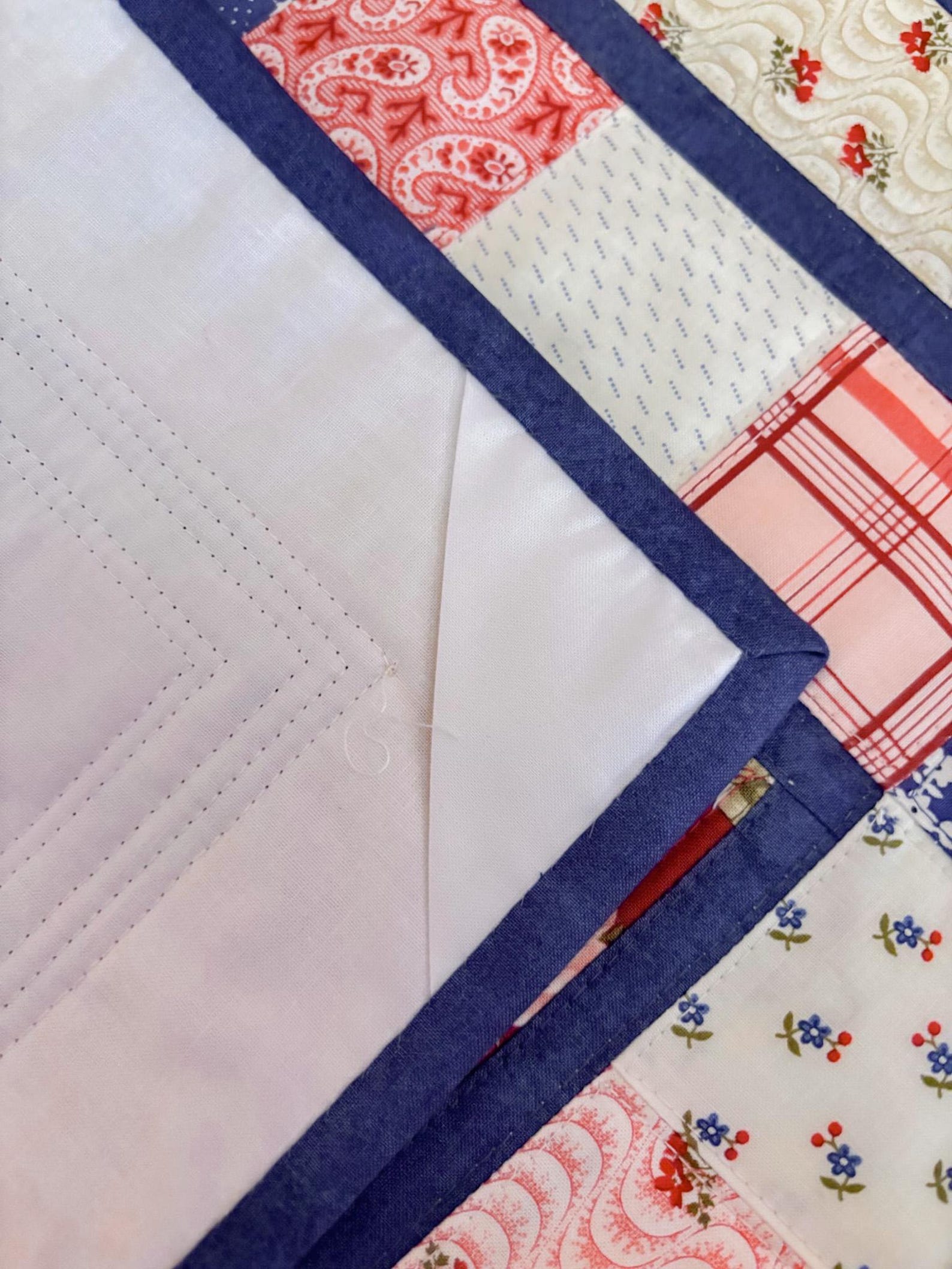 Handmade Quilted Patriotic Table Topper: Floral Candle Mat, Wall Deco ...