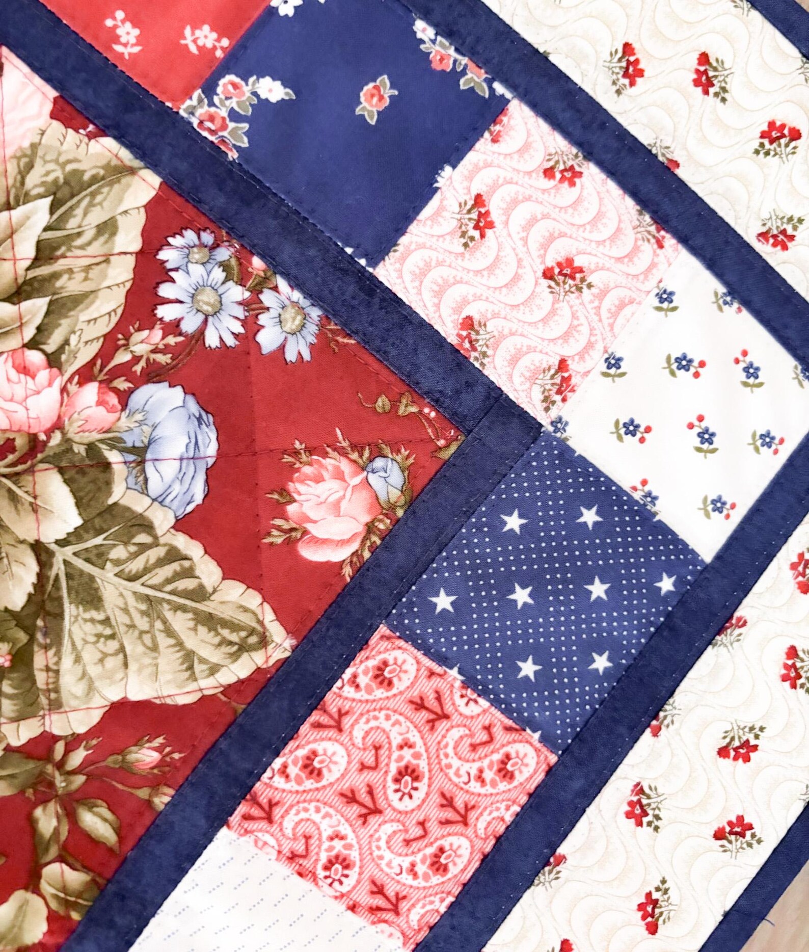 Handmade Quilted Patriotic Table Topper: Floral Candle Mat, Wall Deco ...