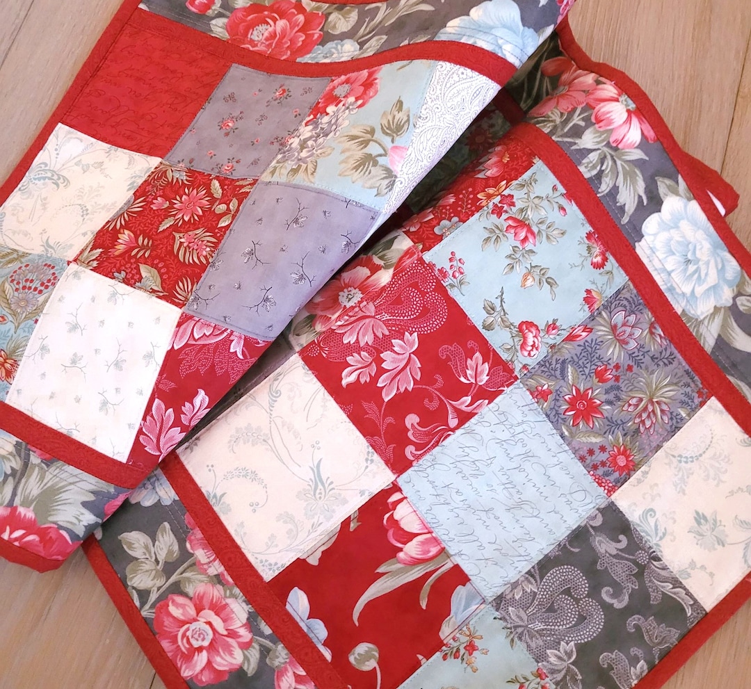 Quilted Table Runner, Table Mat, Year-round Table Runner, Shades of Red ...