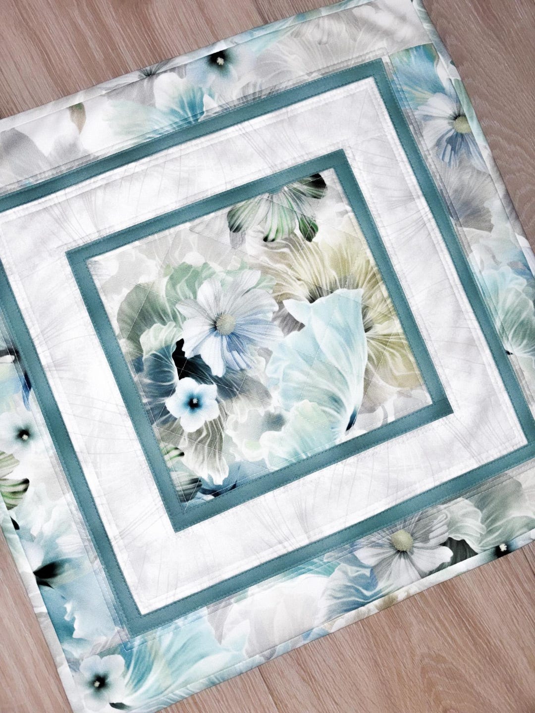 Handmade Winter Quilted Table Topper, Decorative Winter Table Deco ...