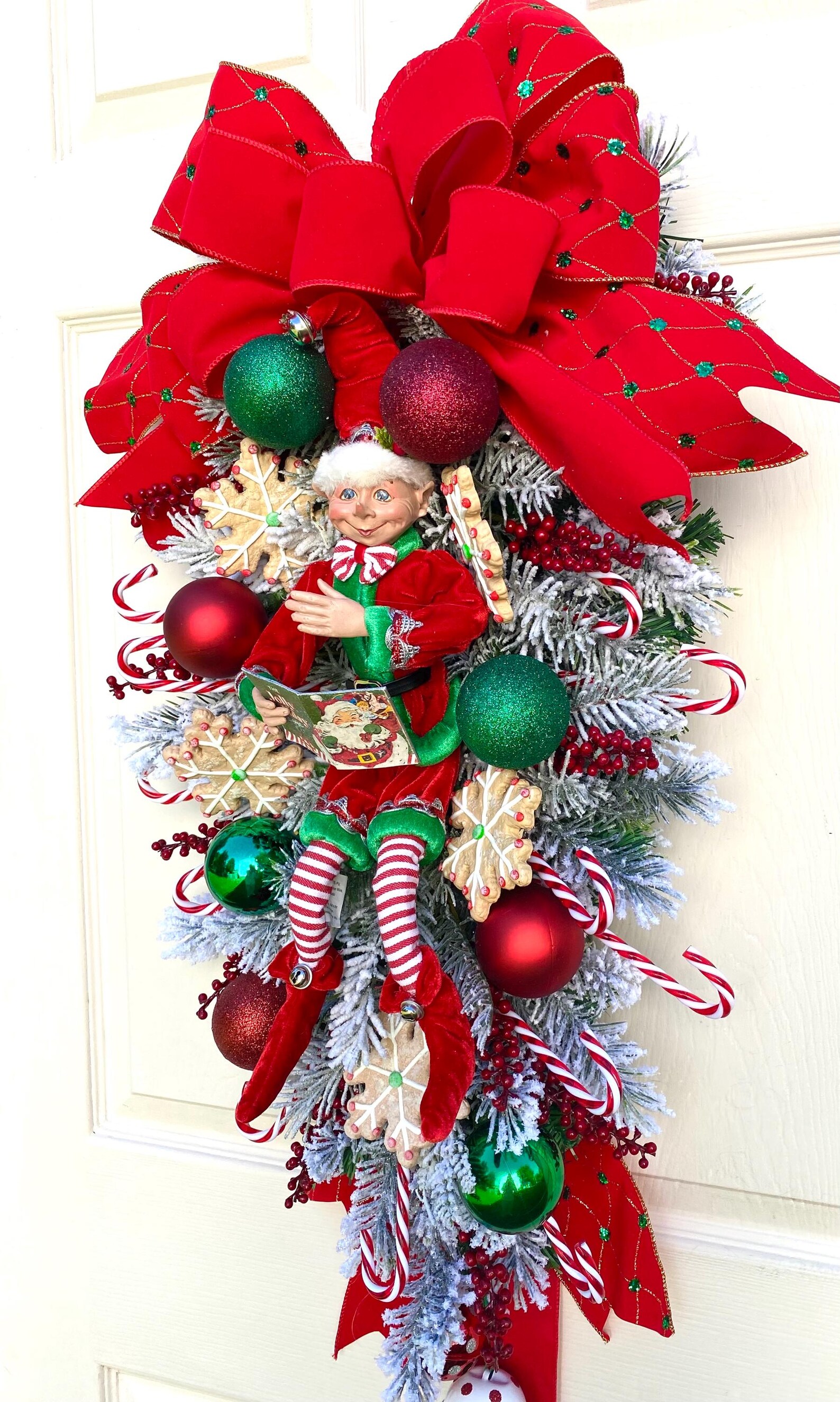 Festive Christmas Elf Swag With Candy Canes and Gingerbread Cookies ...