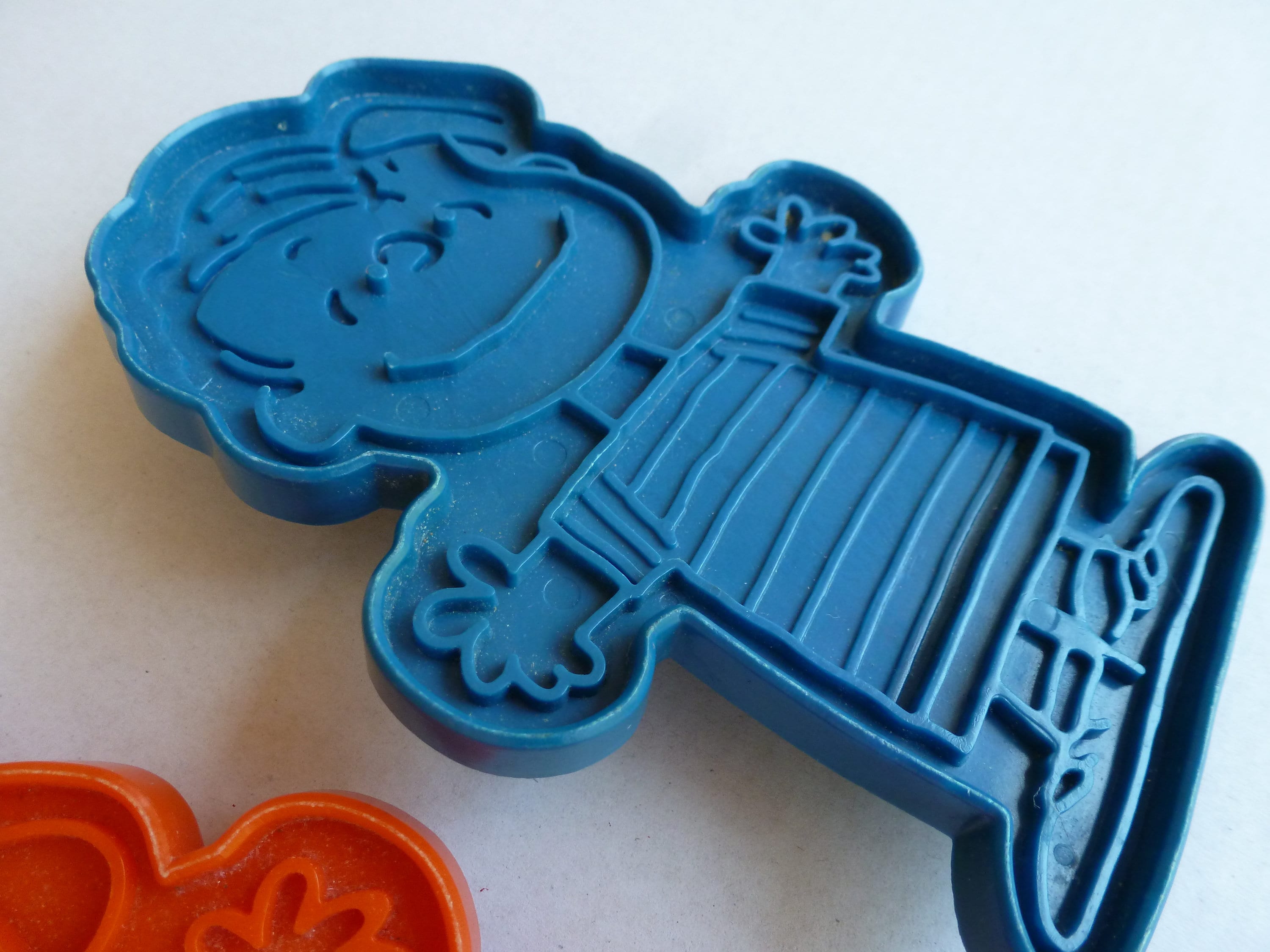 SALE! Retro Collectible Peanuts Comic Cookie Cutter Set of Two Lucy ...