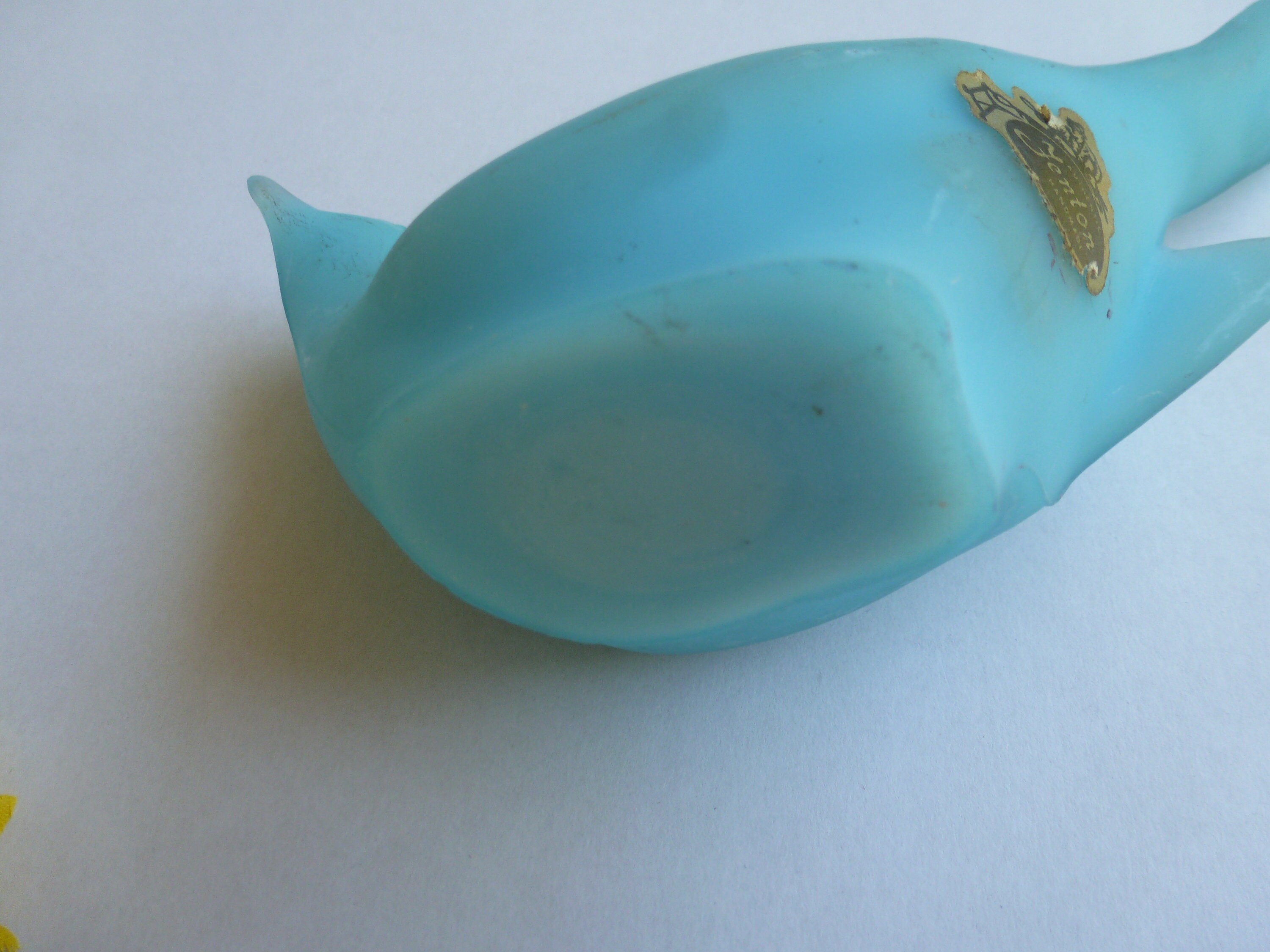 Fenton Custard Glass Powder Blue Bird Original Label