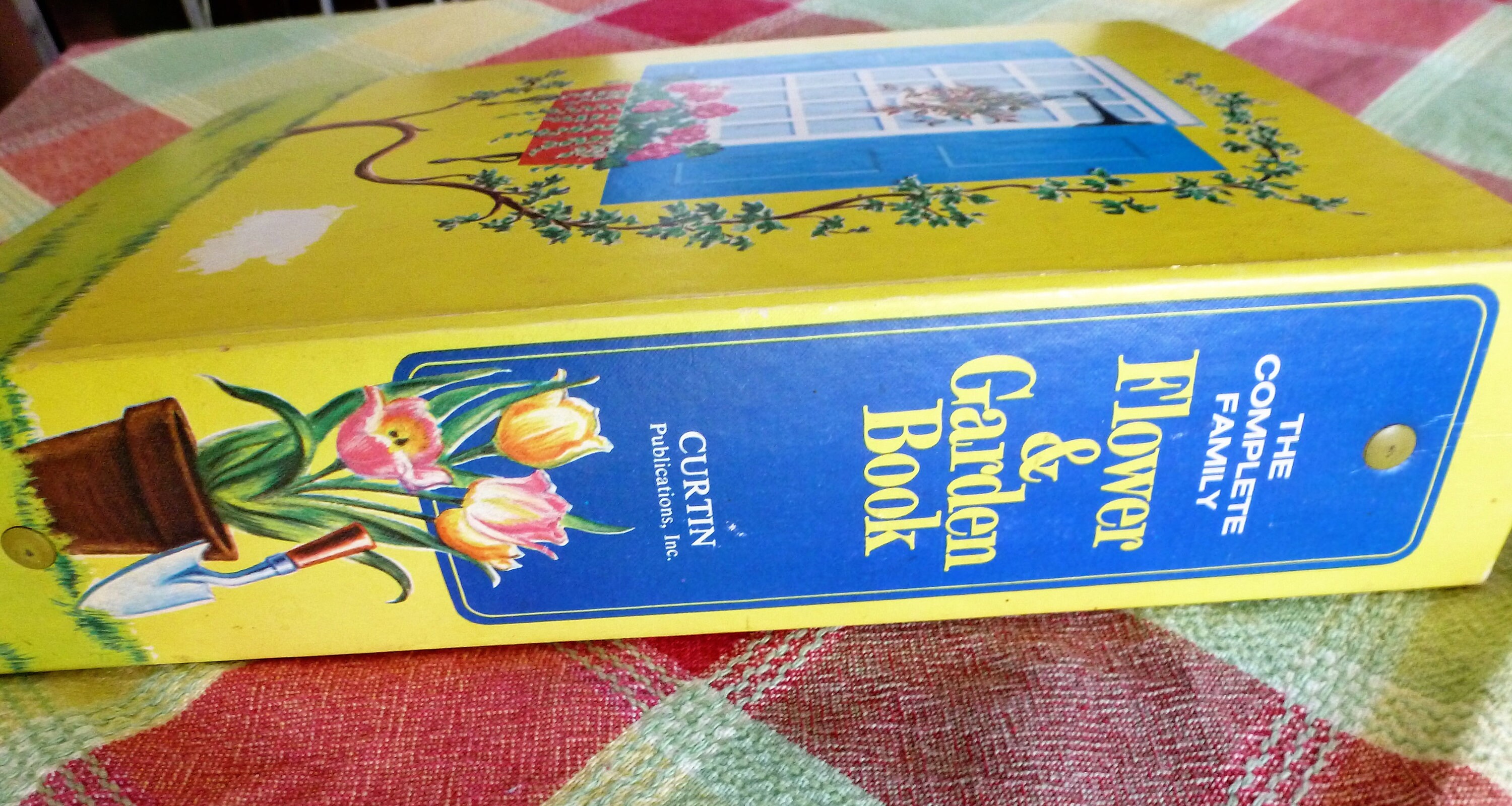 Vintage Flower & Garden Guide Book