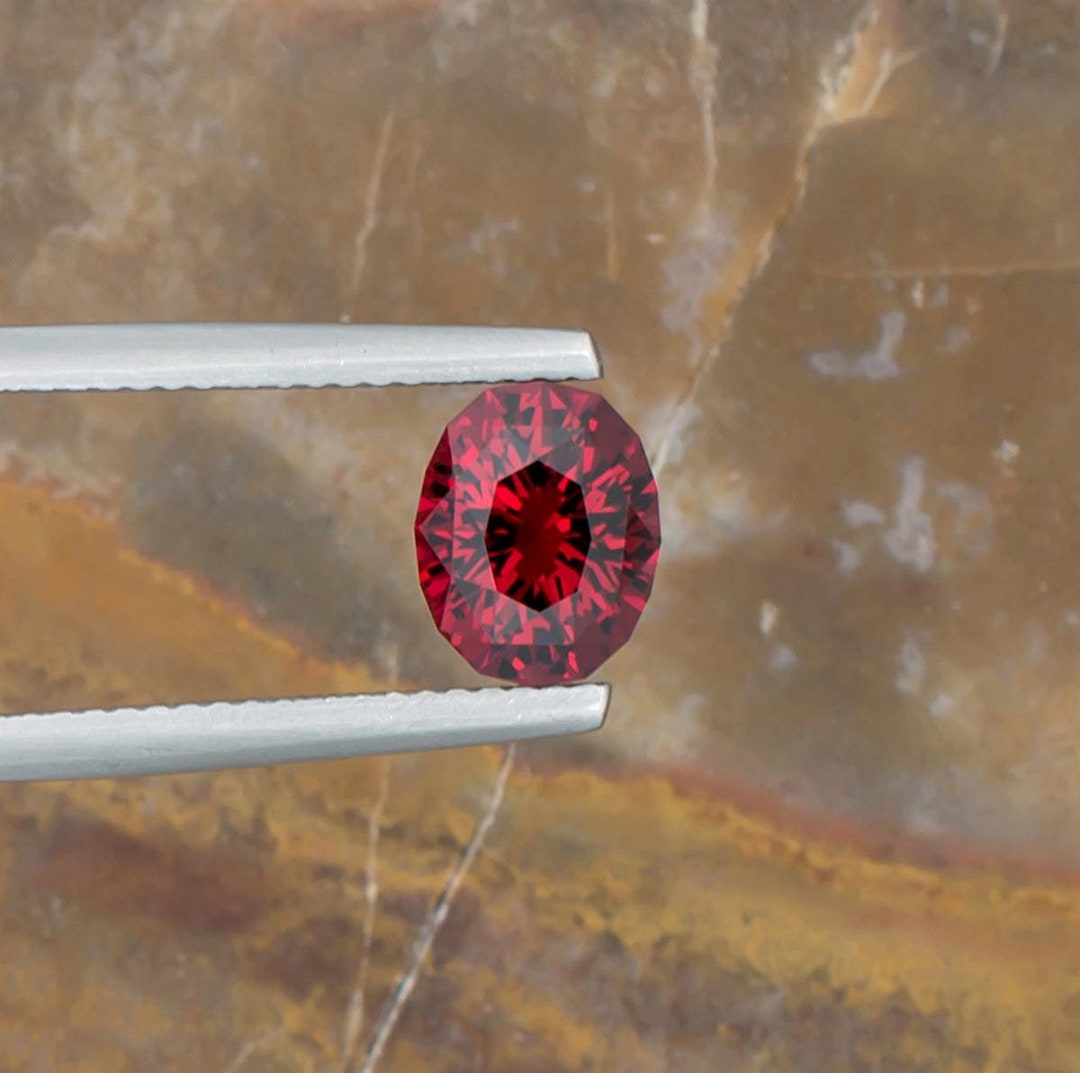 2.07ct Malaya Garnet Gemstone, 8.18x6.55x4.99mm, Custom Cut Oval Shape Gem From Tanzania, Rich ...