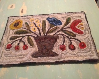 Hand Hooked Wool Rug - Etsy