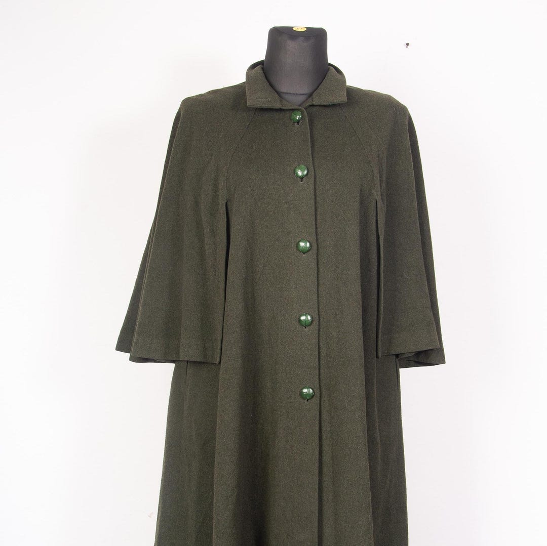 Vtg Green Austrian Cape Cloak / Classic Buttoned Loden Tyrolean Cape ...