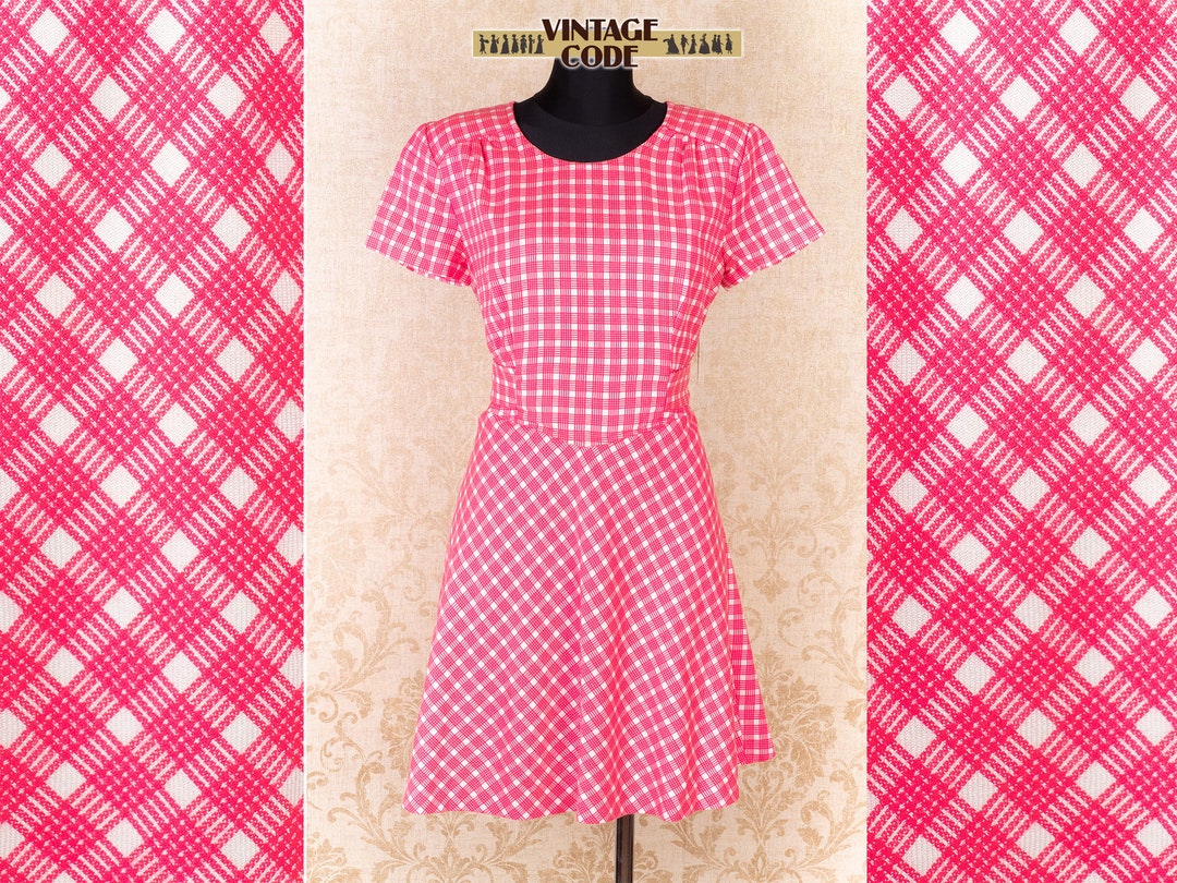 Mod Mini Dress / Bright Pink White 60s 70s Vtg Short Mod / Short Sleeve ...