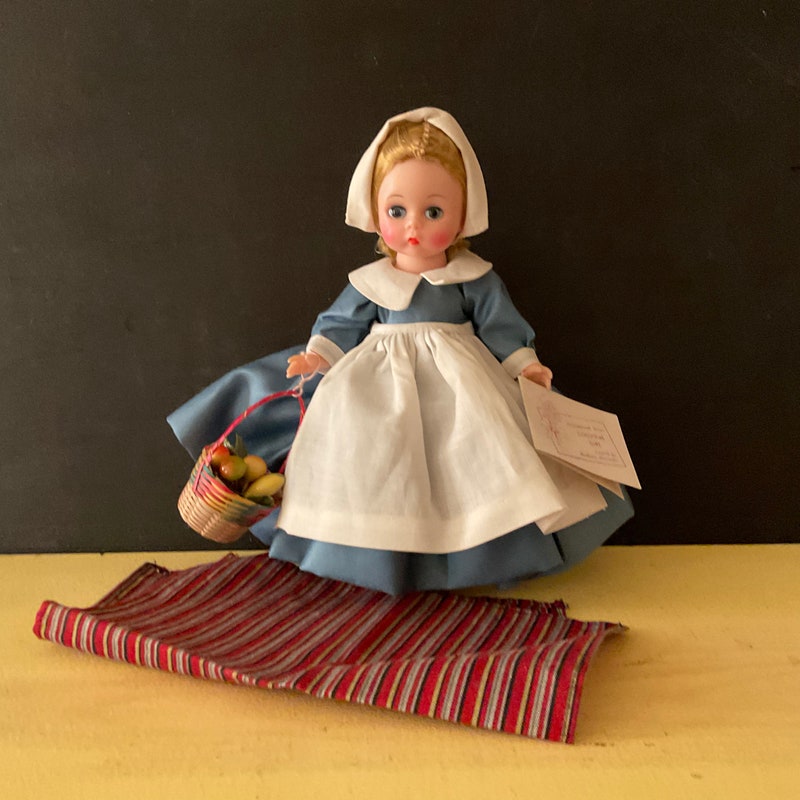 Colonial Girls - Etsy