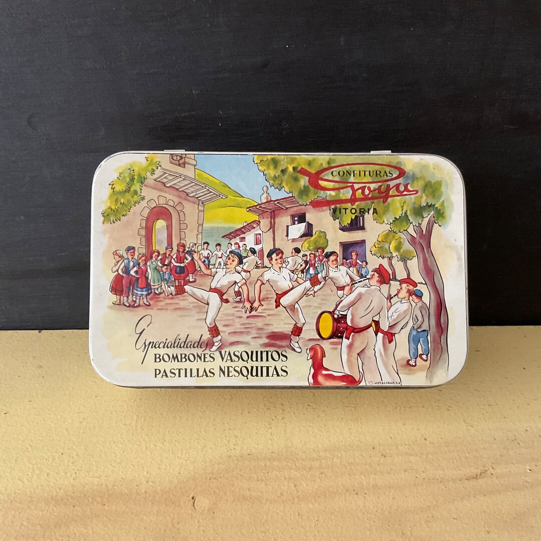 Vintage Spanish Tin, Traditional Dancers, Confituras Goya, Bombones ...