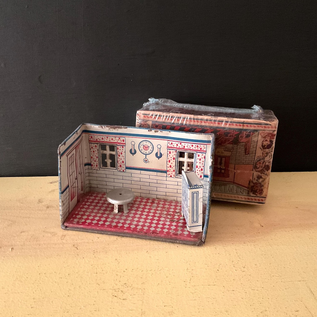 Antique Marx's Newlywed Kitchen, 3 Walled Steel Room With Cabinet ...
