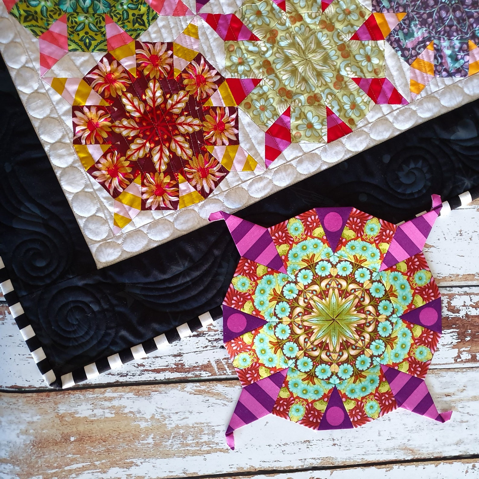 Paddle Wheel Quilt by Sharon Burgess Lillabelle Lane | Etsy