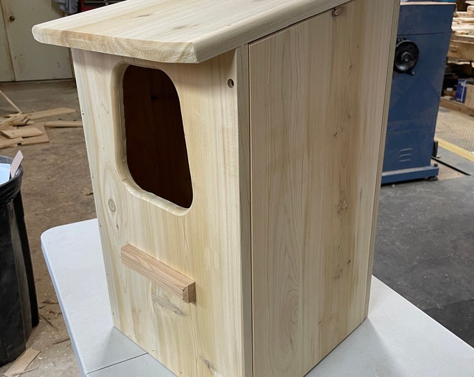 Barred Owl Nesting Box, White Cedar. - Etsy