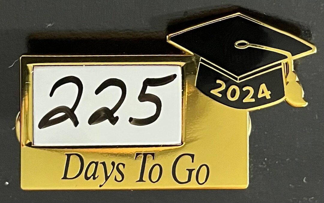 Graduation Countdown Lapel Pin 2024 - Etsy