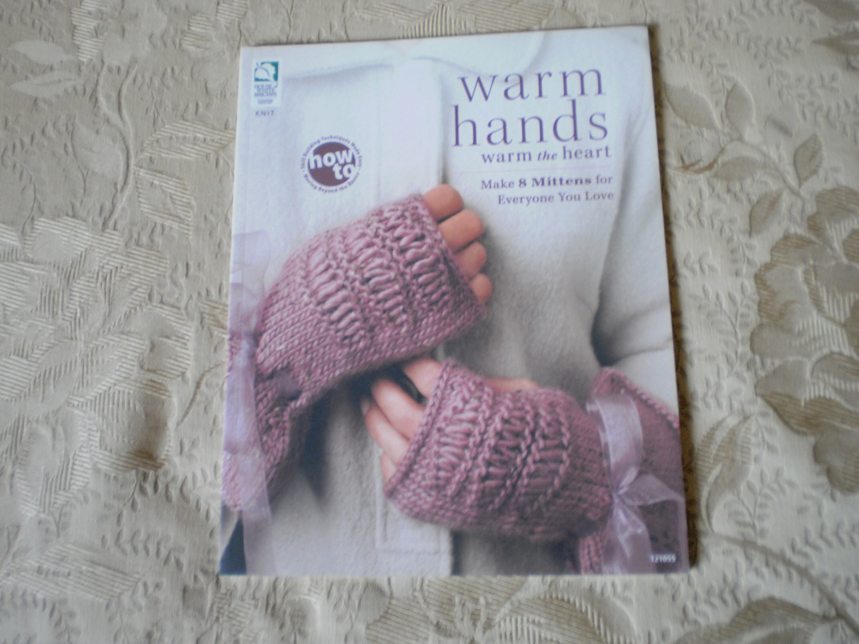 Sewing & Fiber How-To Book of Knitting Mittens and Gloves Patterns ...