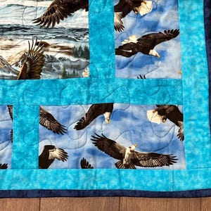 Bald Eagle Quilted Blanket, Eagles in Flight Quilt With an Eagle Border ...