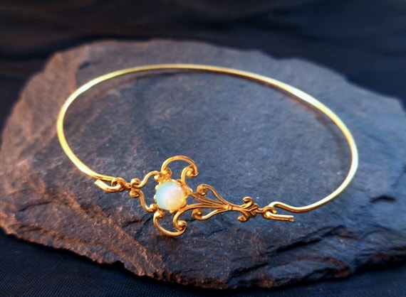 Etsy vintage bracelets store