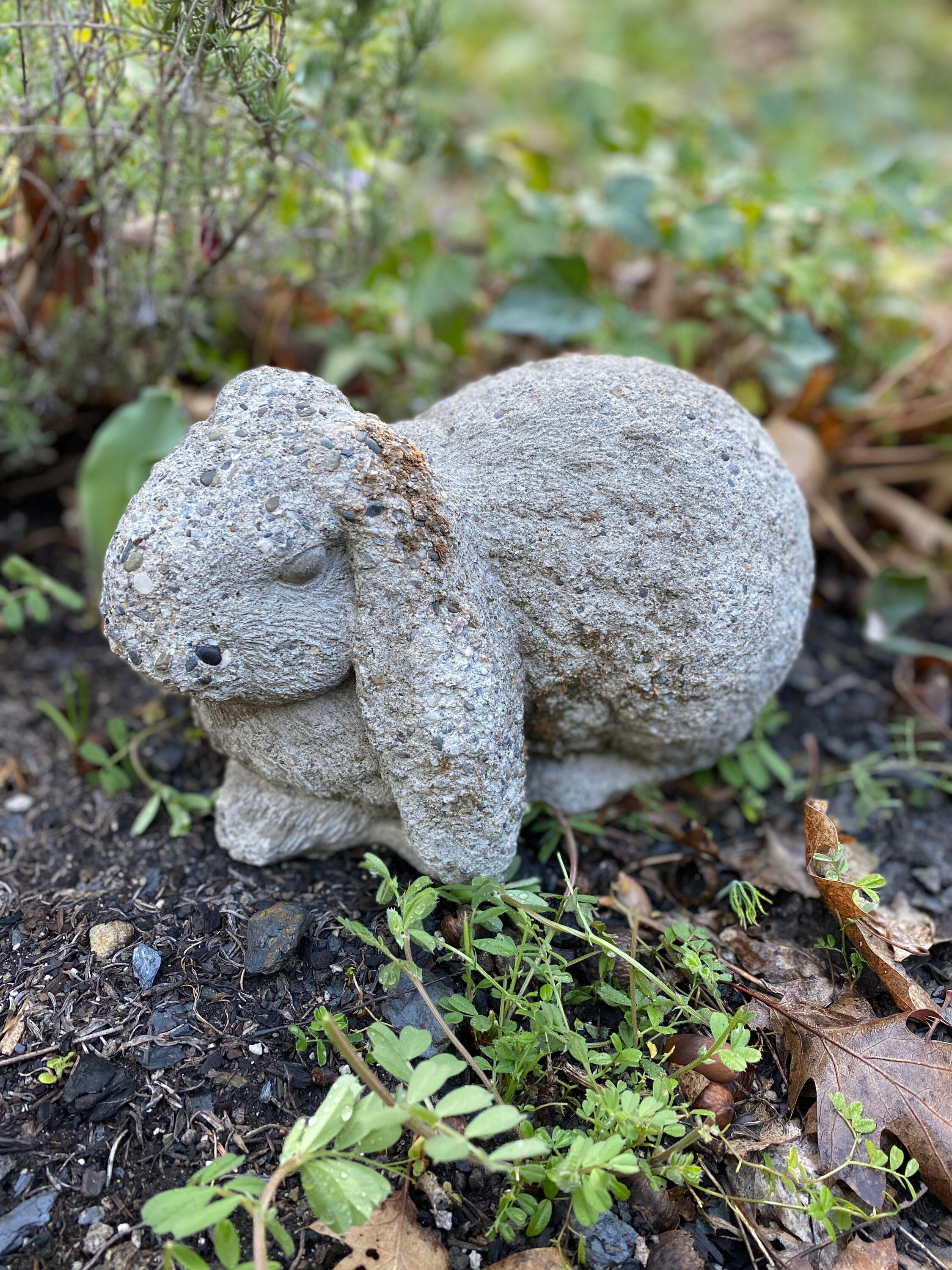 Vintage RABBIT GARDEN STATUE Yard Art | Etsy