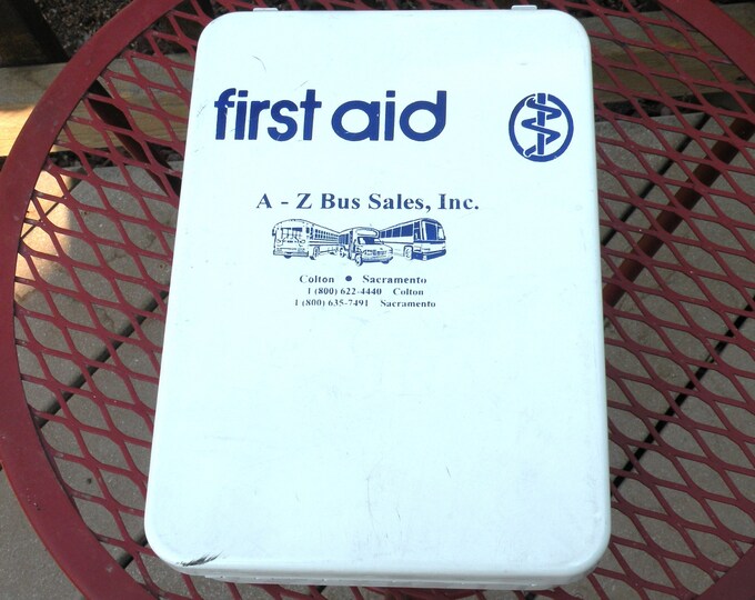 Vintage Metal First Aid Kit, Wall Mount and Portable First Aid Kit - Etsy