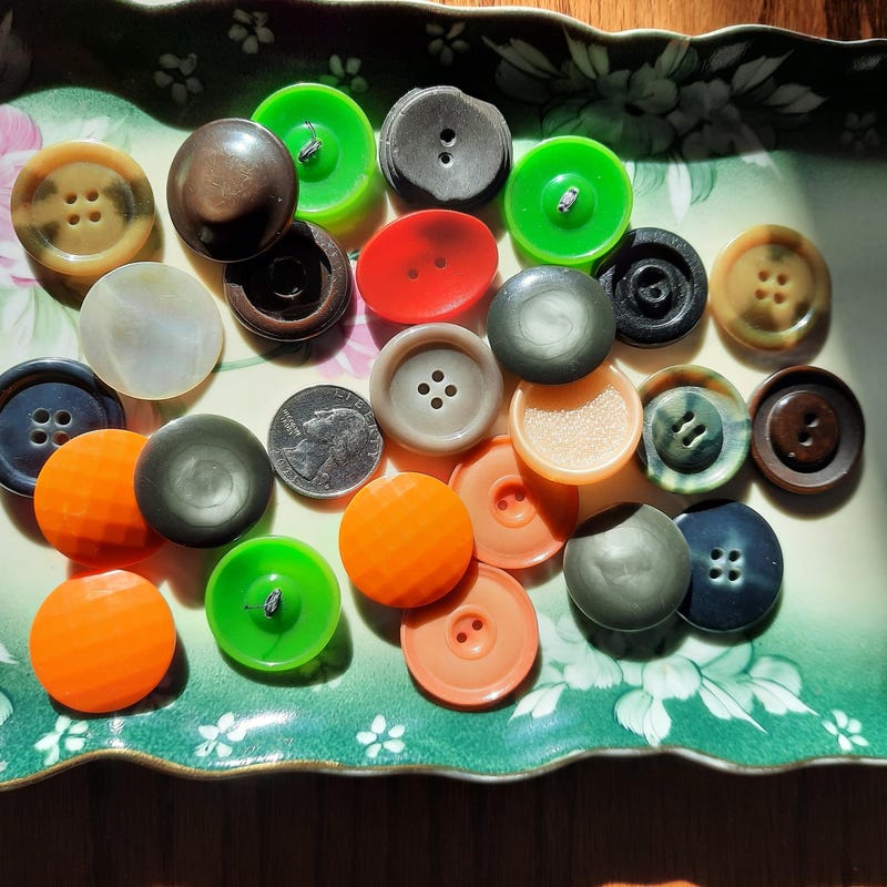 Bakelite Buttons - Etsy