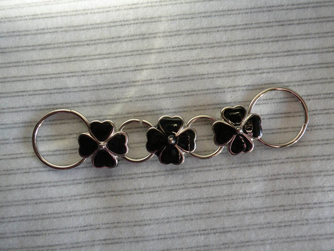 Vintage Chain Loop Belt Fastener, Enamel Belt Accessory, Shamrock Four ...