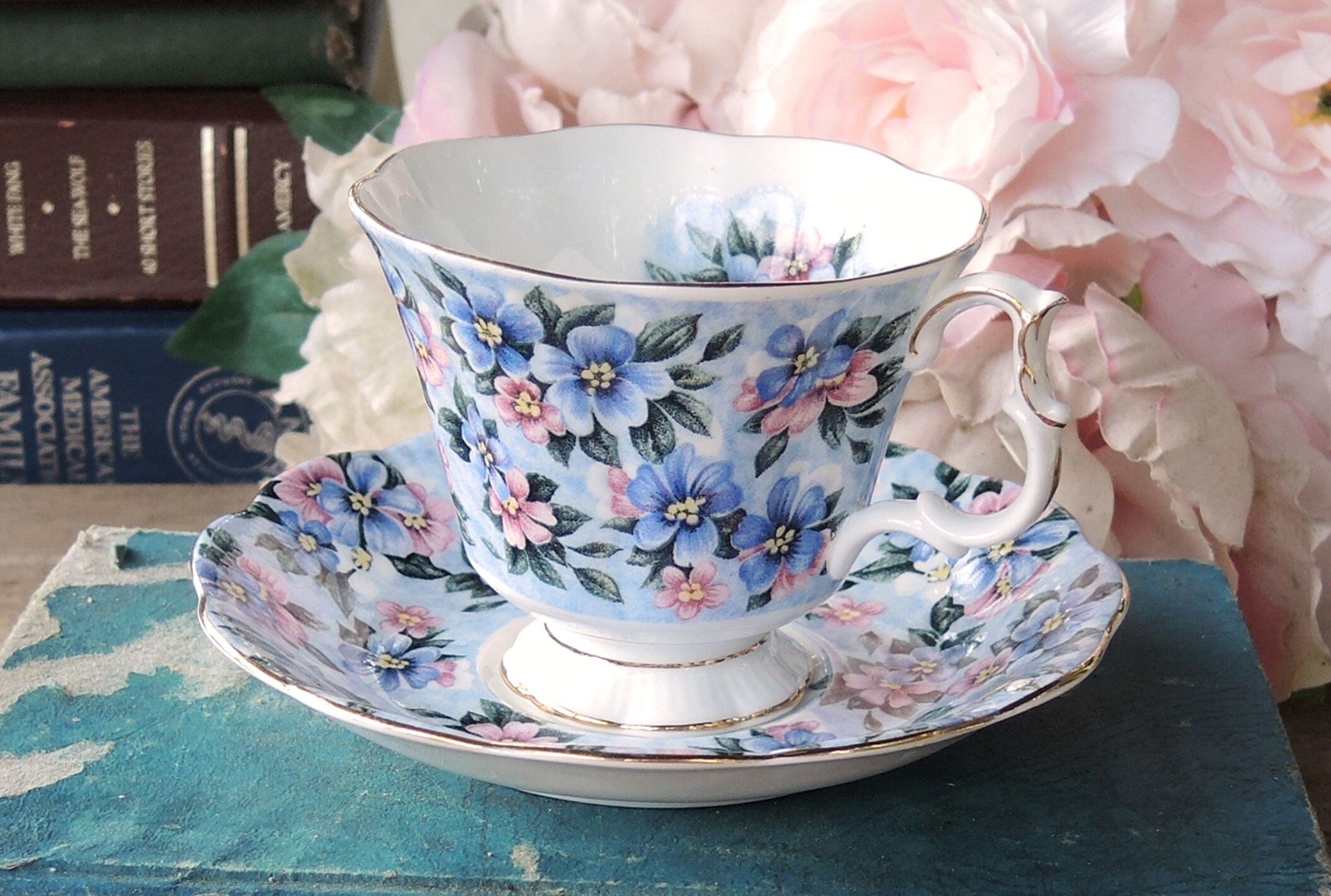 Royal Albert Blue Bouquet Tea Cup and Saucer Set Garden Party - Etsy Canada