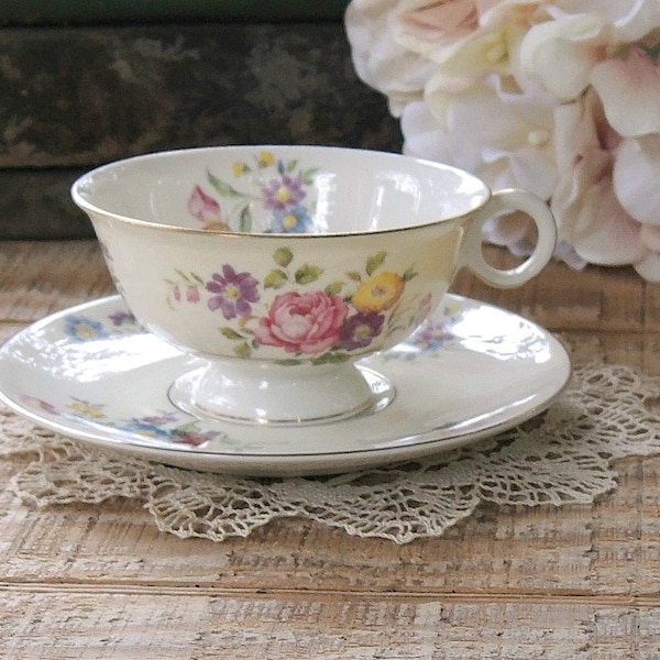 Footed Tea Cups - Etsy